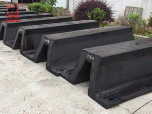 Supply 400H arch rubber fenders for oil terminal - DEERS - Nanjing ...