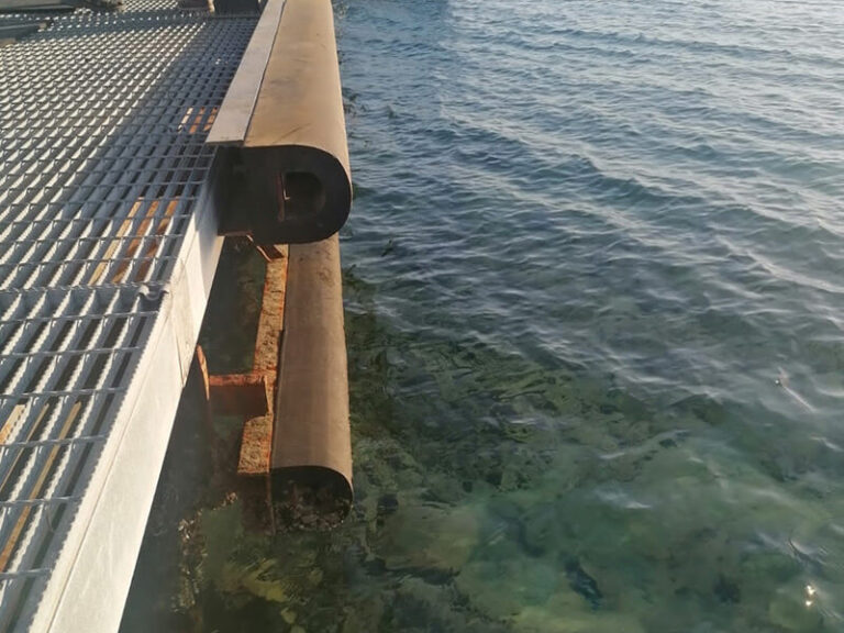 Two methods of rubber fender arrangement - Fender Supplier - Nanjing ...