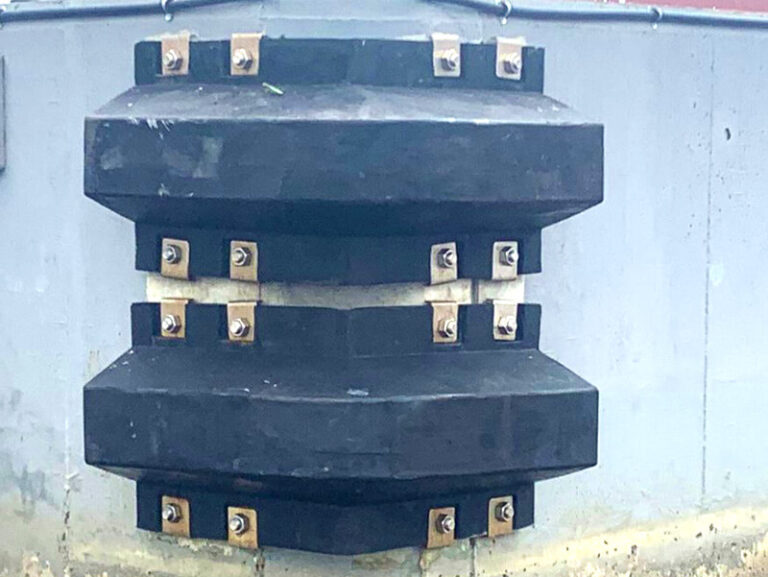 How to choose a suitable corner rubber fenders? - Nanjing Deers ...