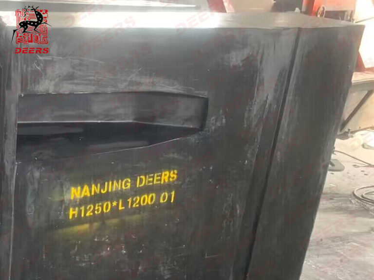 H1250mm leg rubber fenders are in shipment